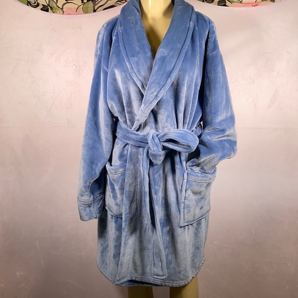 Martha Stewart | Intimates & Sleepwear | Martha Stewart Plush Robe Size ...
